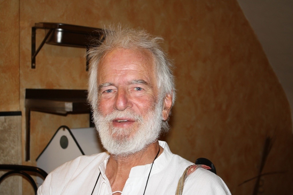 A “merged sensibility”: Poetry from an early medical humanist, John ...